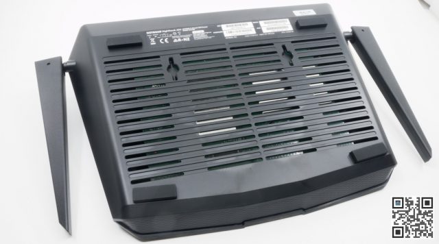 [開箱] NETGEAR Nighthawk RAX40 – AX4 雙頻 Wi-Fi 6 AX3000 – 米薩克